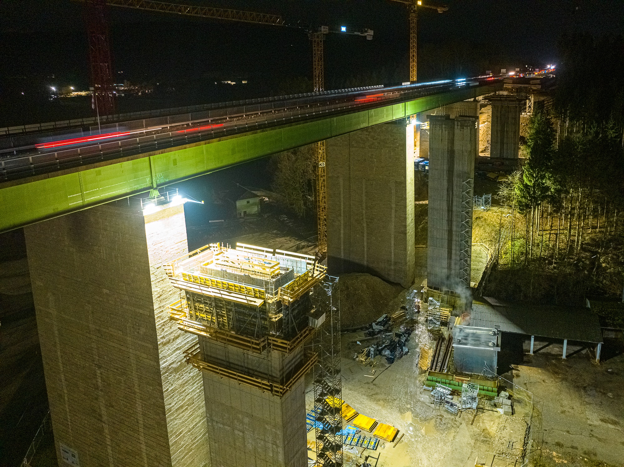 OÖ: Leuchtturmprojekt Aurachbrücke - DOKA Blog